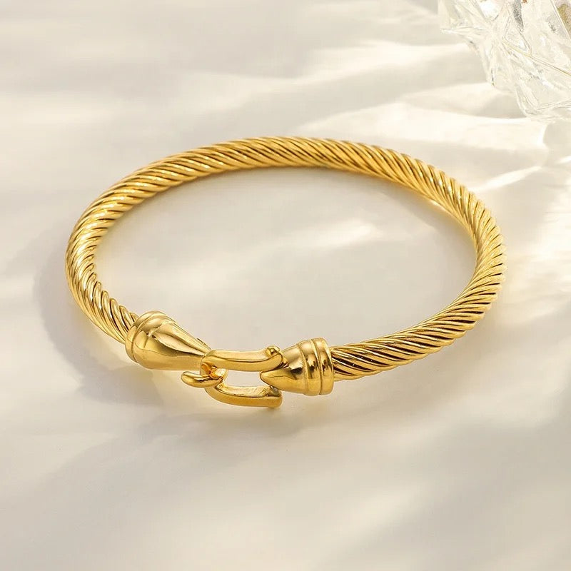 Miranda Luxe Gold Bangle - Chic